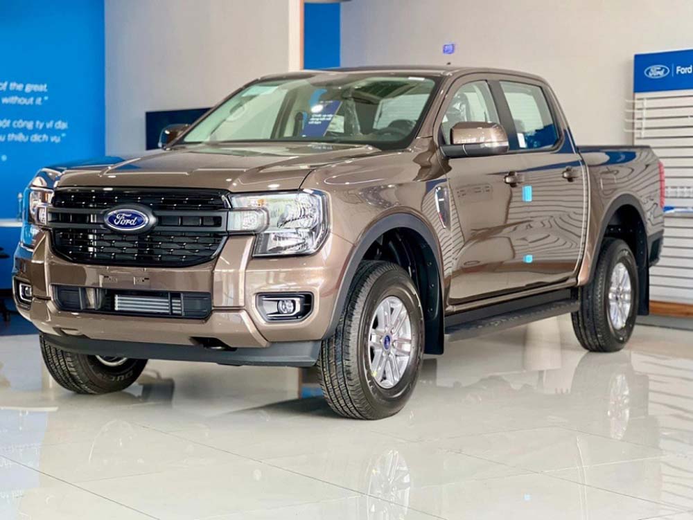 Giá Xe Ford Ranger XLS 2 cầu tốt nhất Việt Nam - Kho xe luôn đủ màu ...